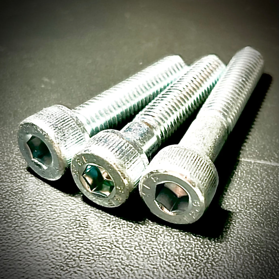 M20 Socket Cap Screw High Tensile 12.9 Zinc DIN 912 – Fixaball Ltd ...